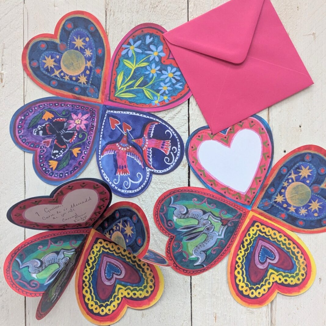 Folding heart cards inspired by Victorian love letters - Greetings Today